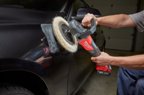 Milwaukee 2738-20 M18 FUEL 7" Cordless Variable Speed Polisher Review ...
