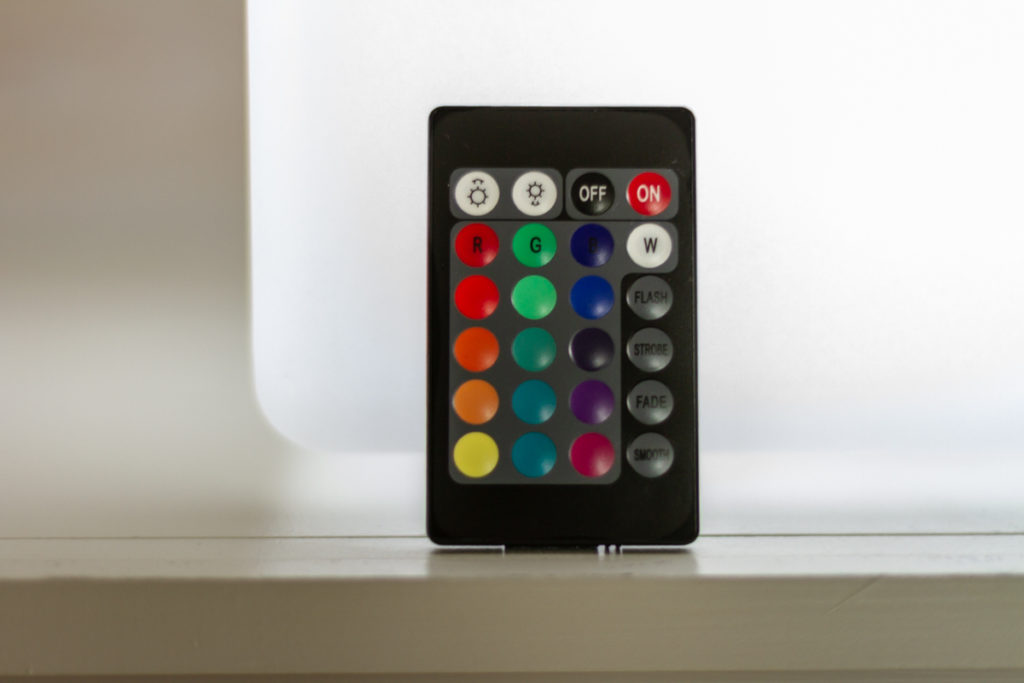 Hands-On: LOFTEK 20" 16-Color Multi-Function LED Cube Light - GarageSpot