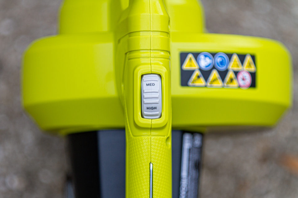 Hands On: RYOBI 40V Cordless Leaf Vacuum / Mulcher - GarageSpot