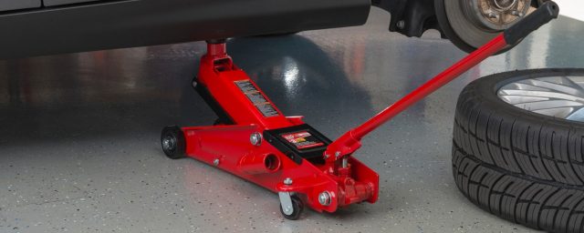7 Best Aluminum Floor Jacks in 2022 [Updated] - GarageSpot