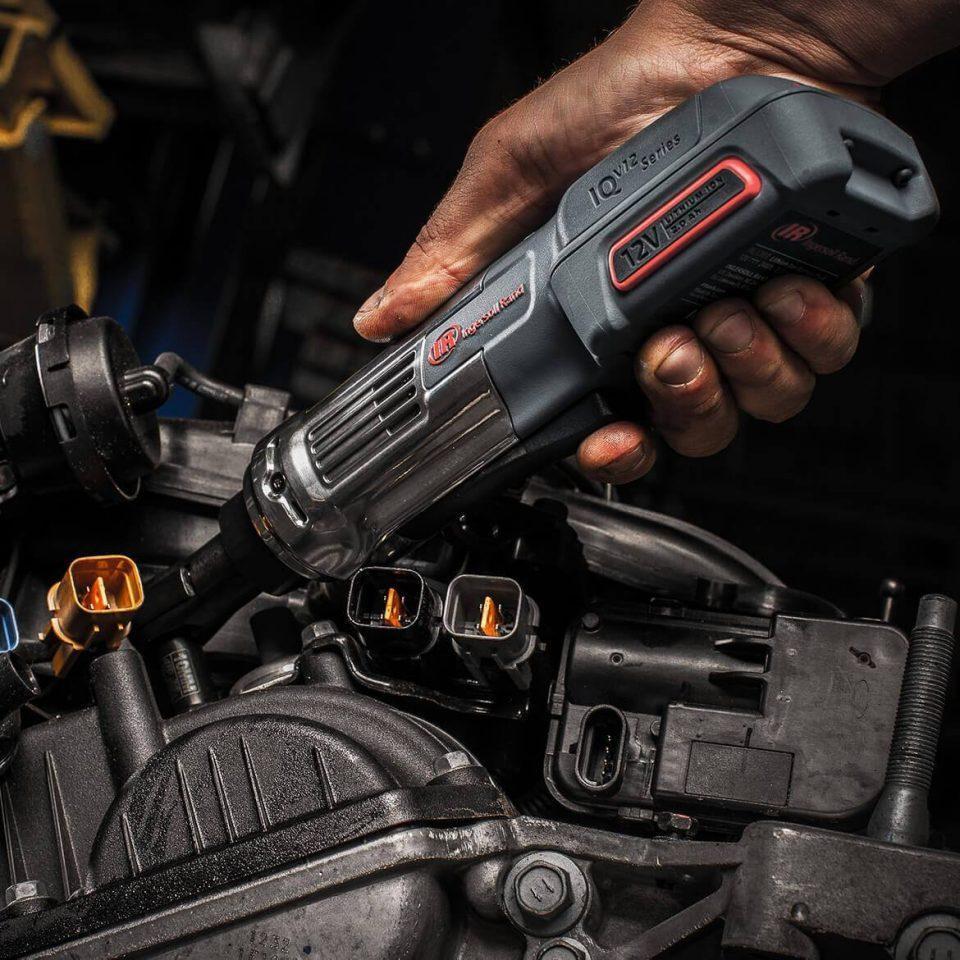 6 Best Cordless Electric Ratchet Wrenches (2022 Review) - GarageSpot