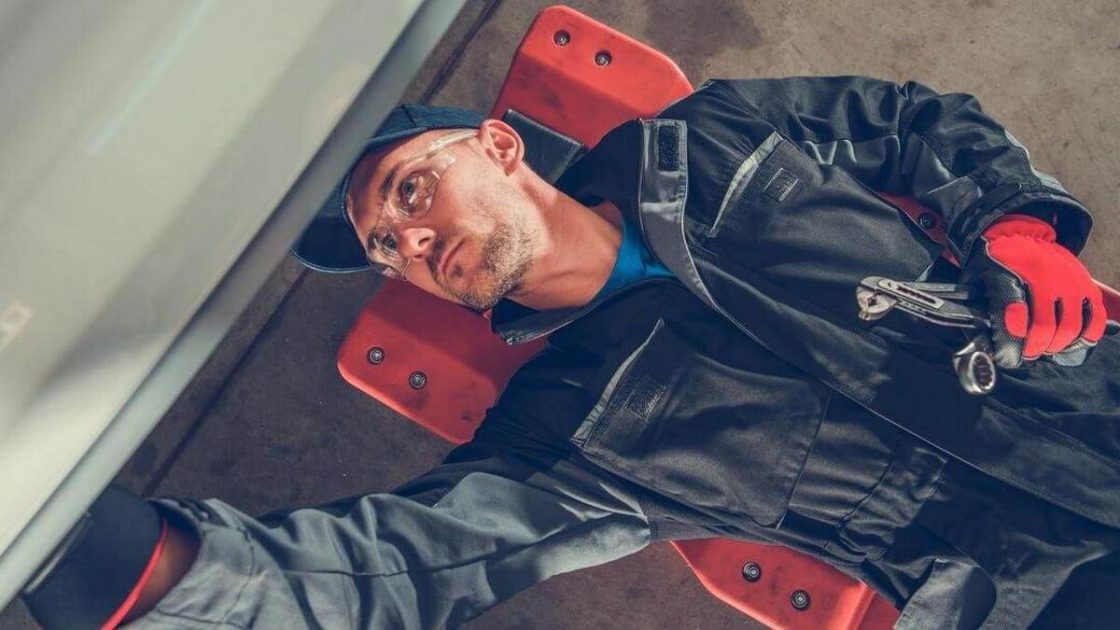 7 Best Mechanic's Creepers to Buy in 2022 - GarageSpot