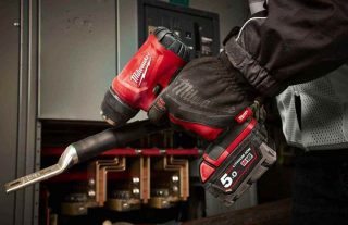 The Best Heat Guns For DIYers & Professionals (2021 Review)