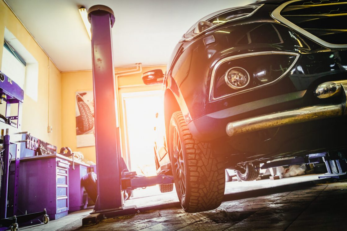 7 Best Car Lifts for Home Garages in 2021 - Including Affordable and ...
