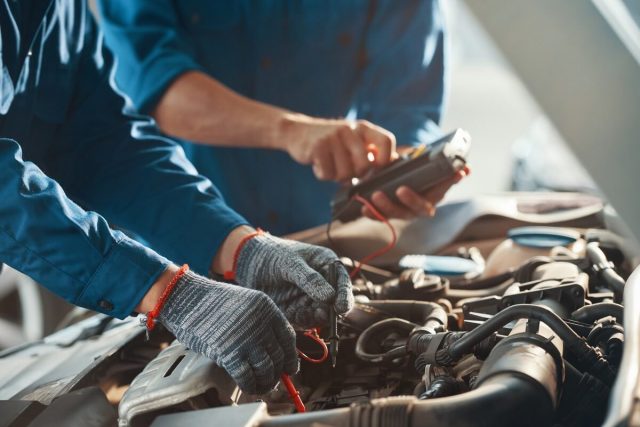 Best Automotive Multimeters for Beginners and Professionals in 2021