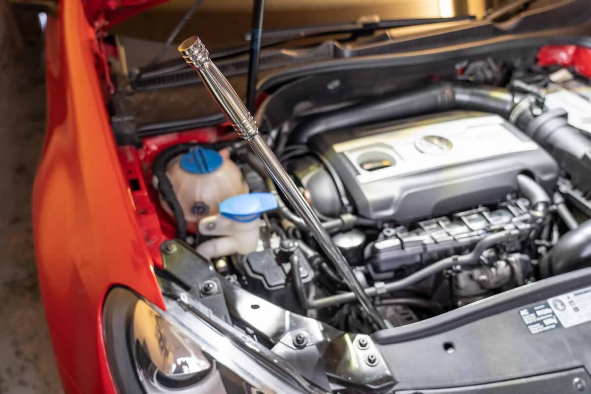 6 Best Breaker Bars to Loosen Up the Tightest Nuts and Bolts