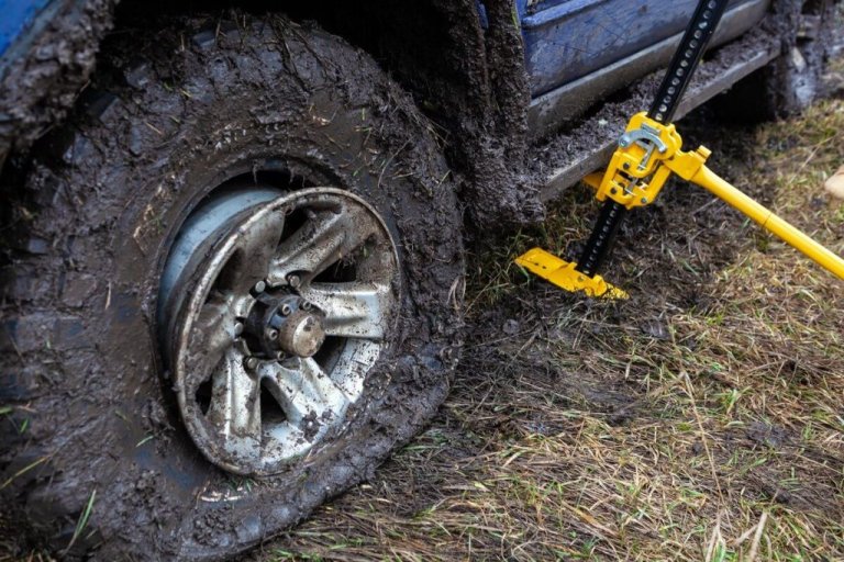 How to Jack Up a Truck Safely — In-Depth Guide - GarageSpot